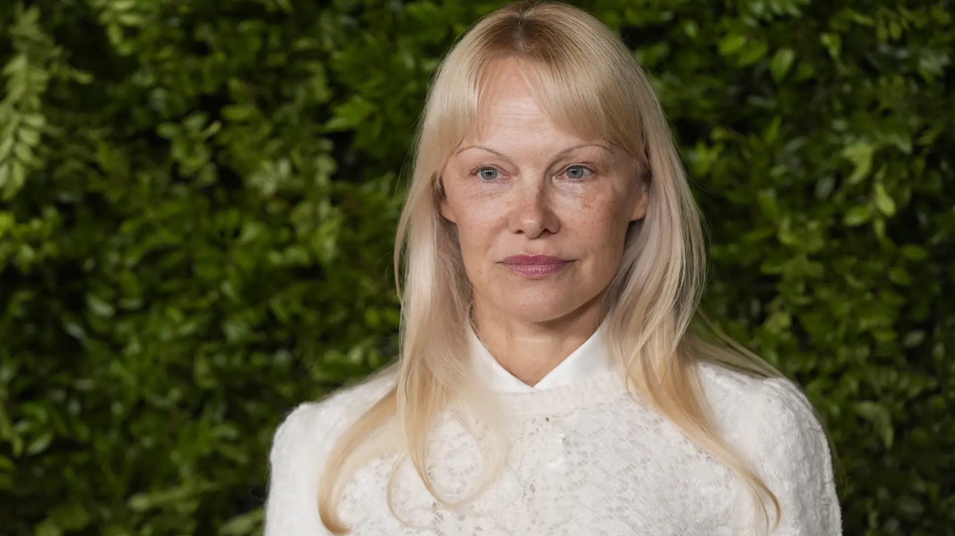 Pamela Anderson otkrila zašto se slikala za Pamela Anderson otkrila zašto se slikala za